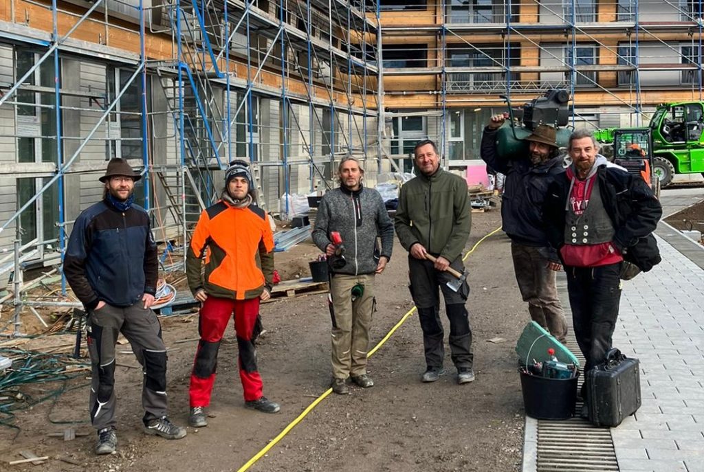 Unser Team - Dächer und Fassaden mit Holzschindeln gedeckt